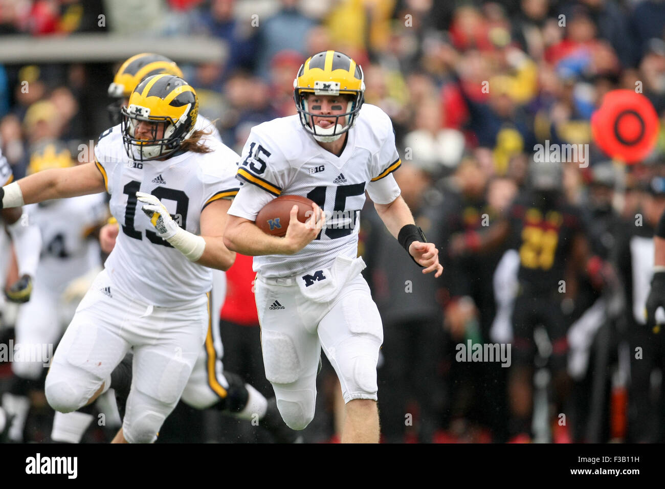 College Park MD, USA. 3rd Oct, 2015. Michigan Wolverine quarterback ...