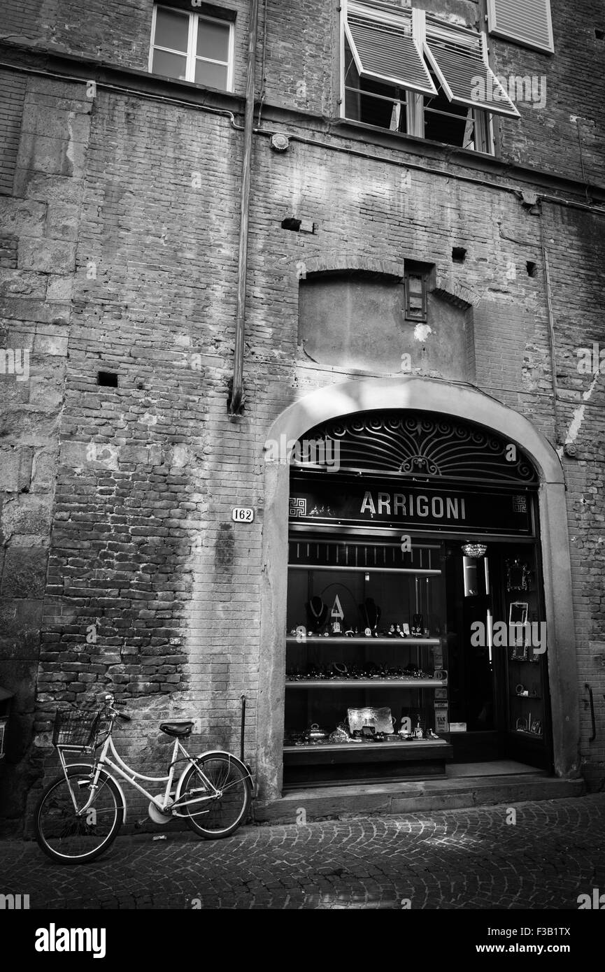 Medieval old town shop Black and White Stock Photos & Images - Alamy
