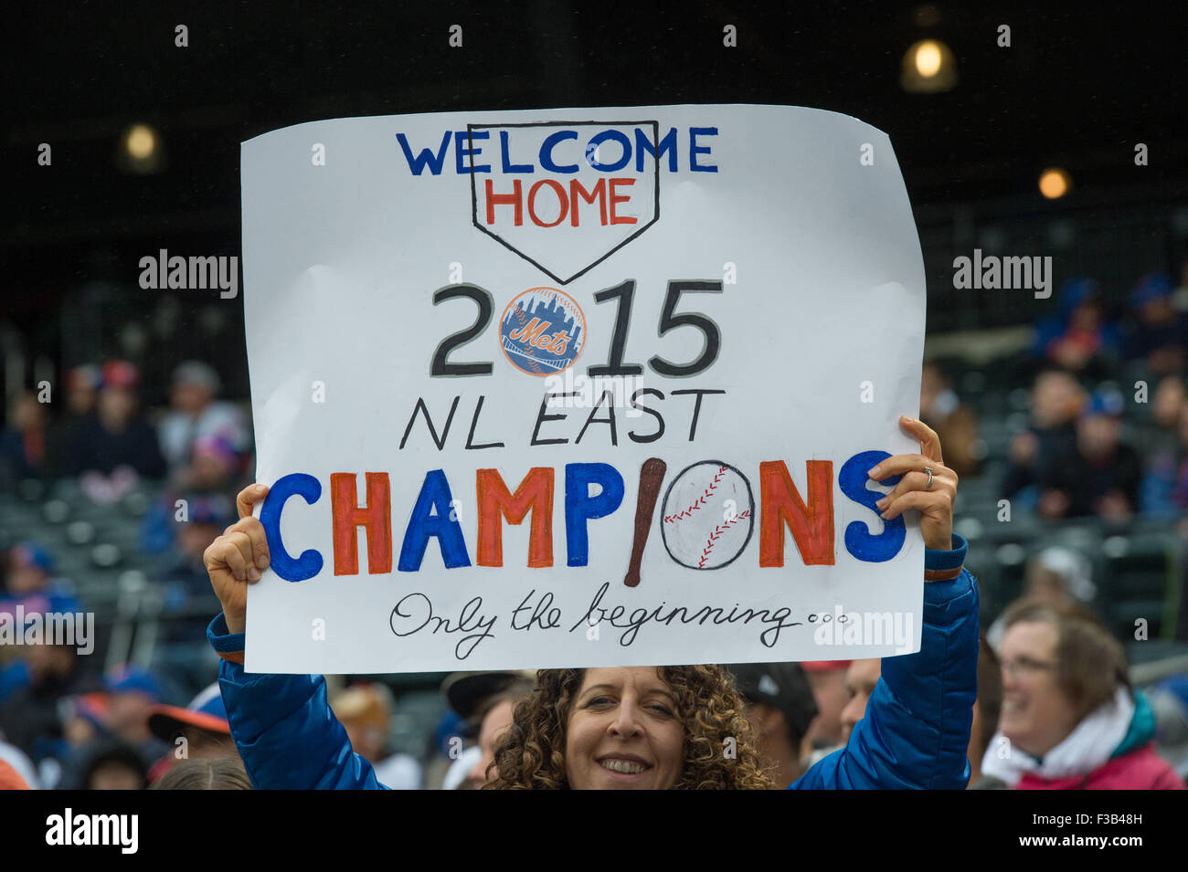 New York, NY, USA. 3rd Oct, 2015. Laura Lapidus holds up sign during ...