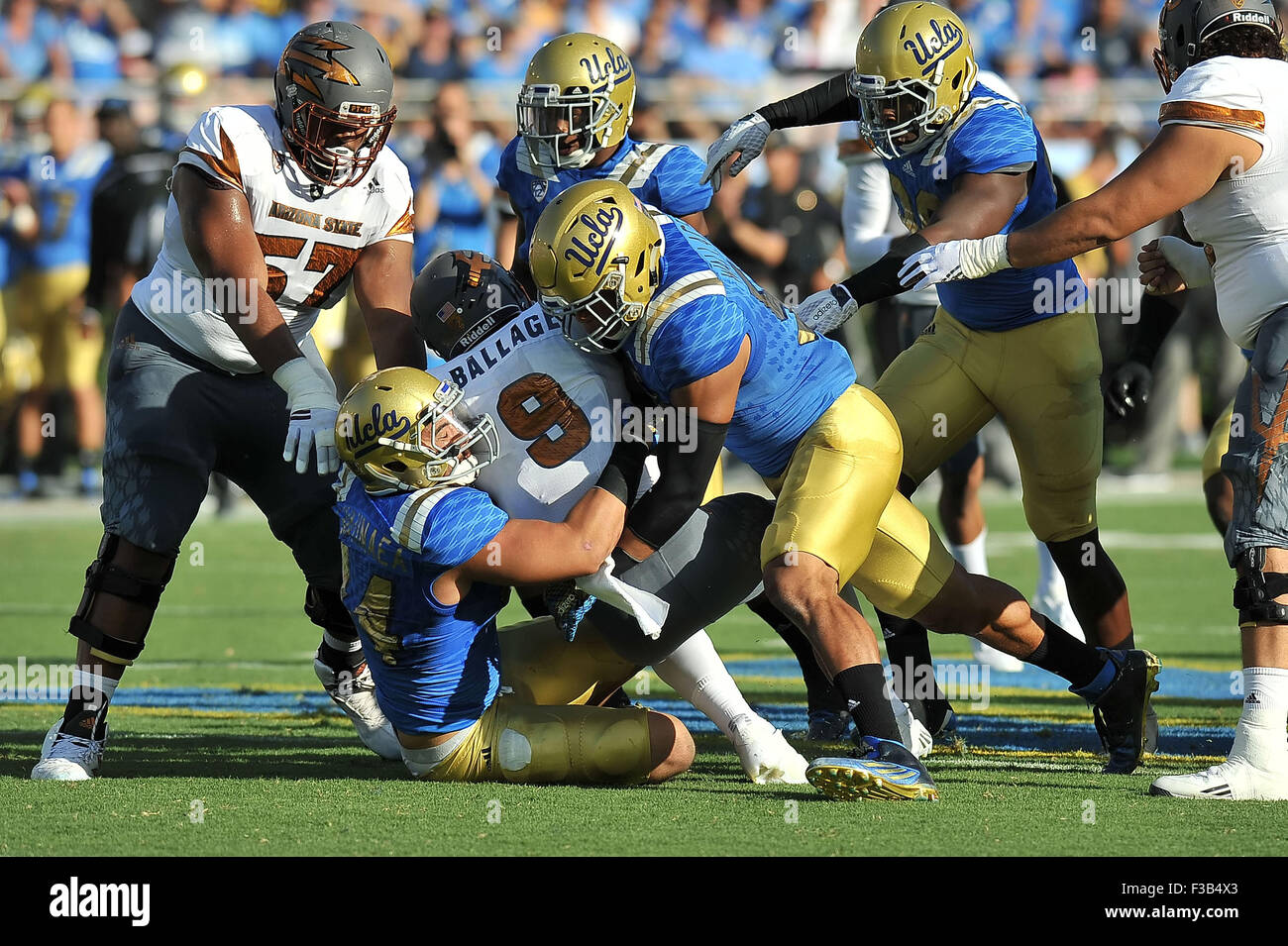 Pasadena, CA. 3rd Oct, 2015. Arizona State Sun Devils running back ...