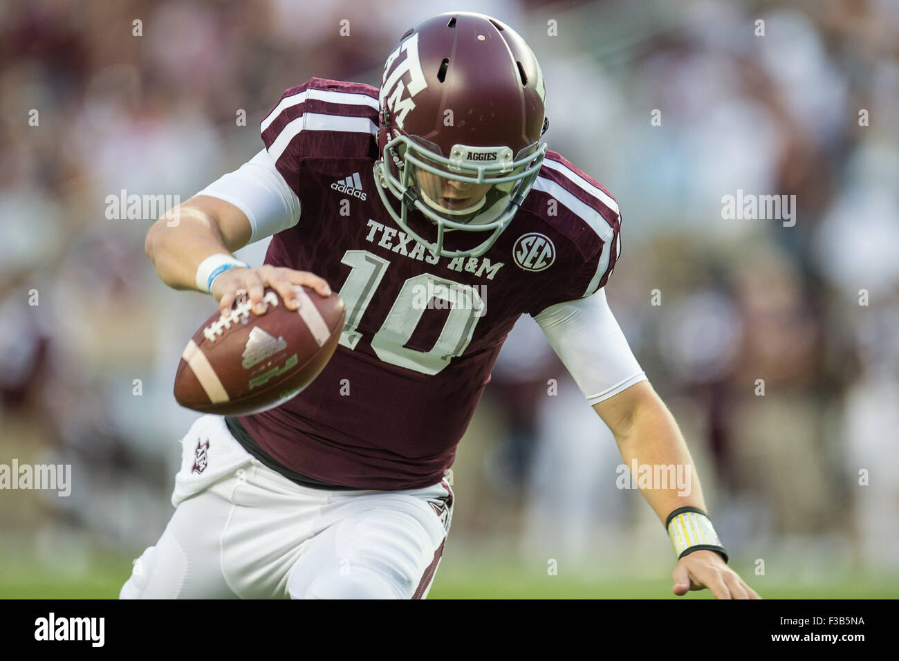 College Station, TX, USA. 3rd Oct, 2015. Texas A&M Aggies quarterback ...