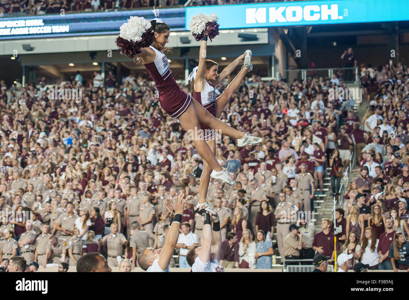 Aggies cheerleaders hi-res stock photography and images - Alamy