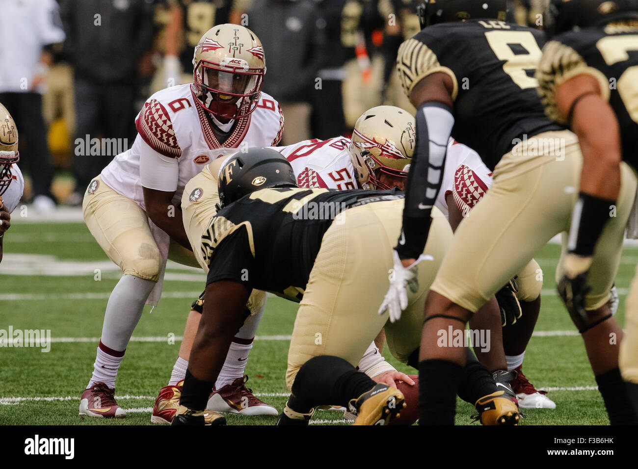 Winston-Salem, NC, USA. 3rd Oct, 2015. quarterback Everett Golson (6 ...