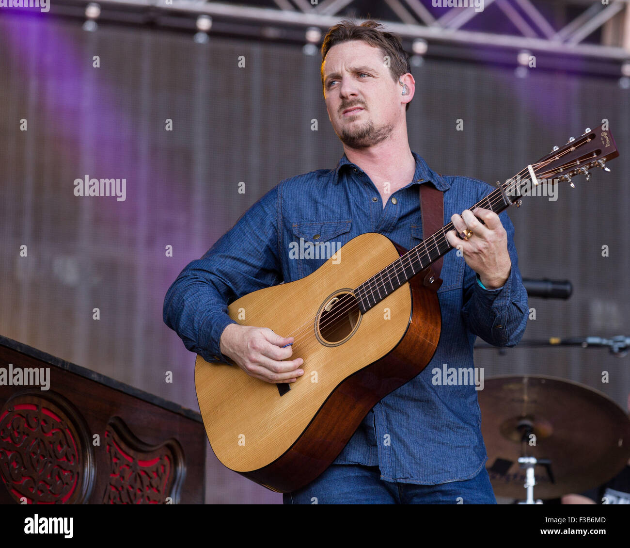 Sturgill simpson hi-res stock photography and images - Alamy