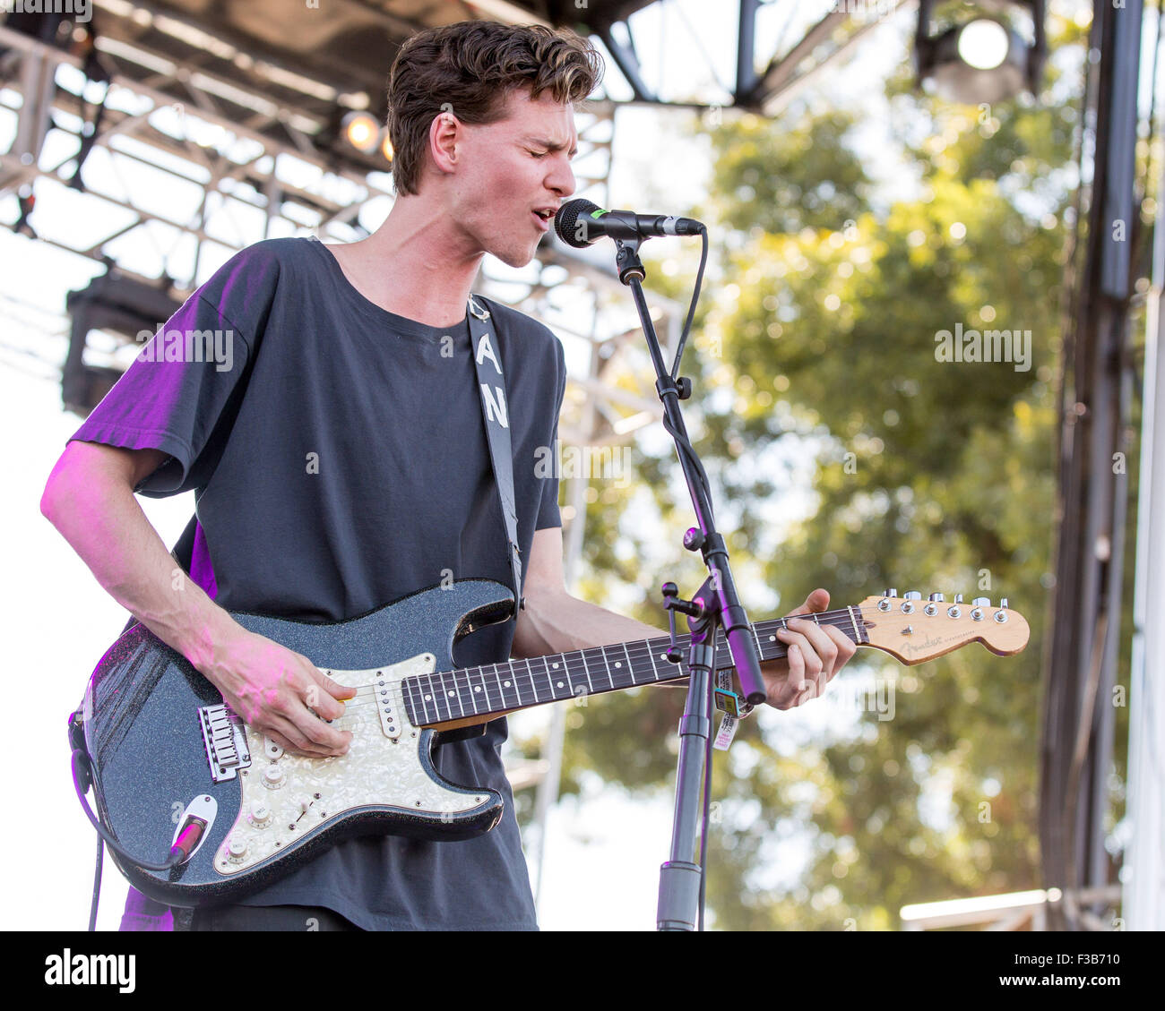 Matt austin hi-res stock photography and images - Alamy