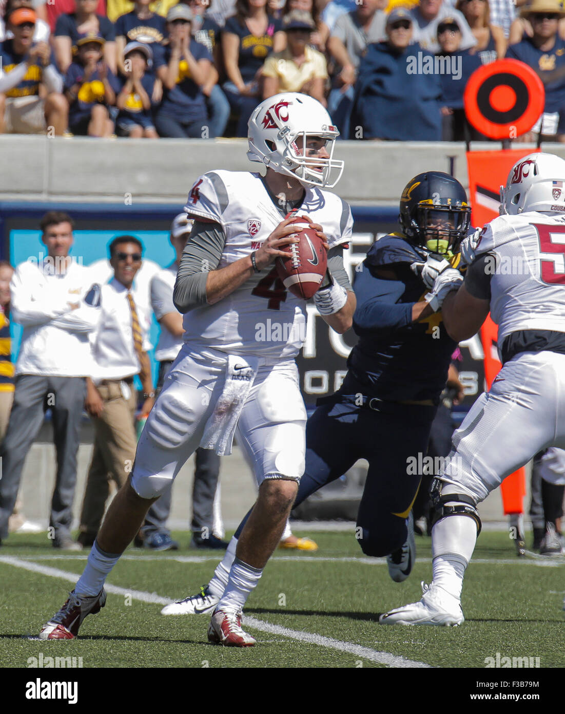 James falk hi-res stock photography and images - Alamy