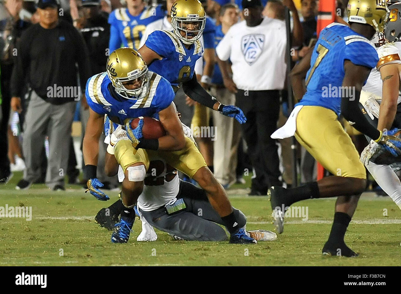 Pasadena, CA. 3rd Oct, 2015. UCLA Bruins wide receiver Thomas Duarte ...