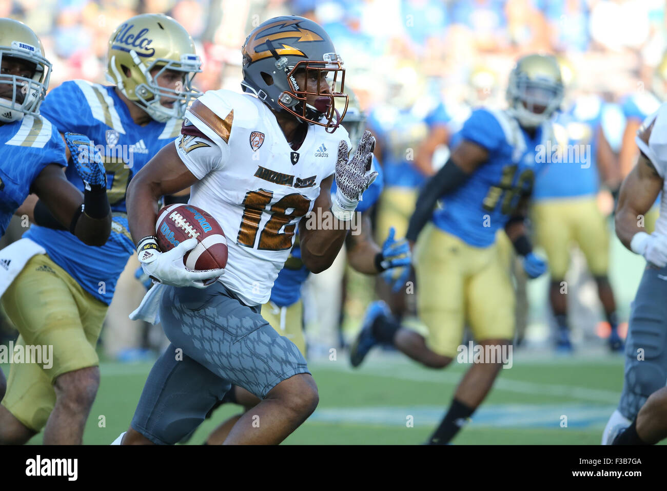 Pasadena, CA. 3rd Oct, 2015. Arizona State Sun Devils wide receiver Tim ...