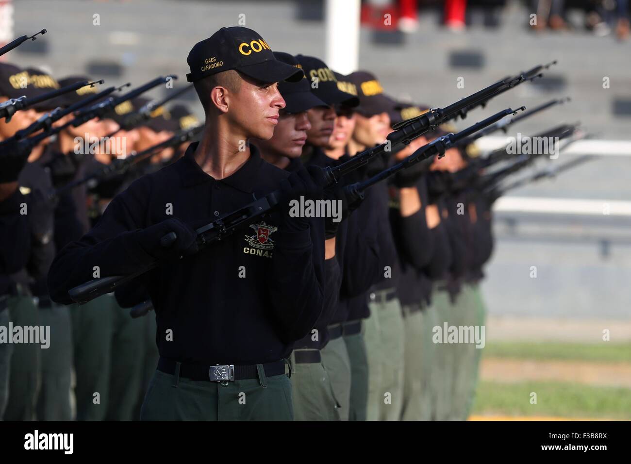 Members venezuelan bolivarian national guard hi-res stock photography ...