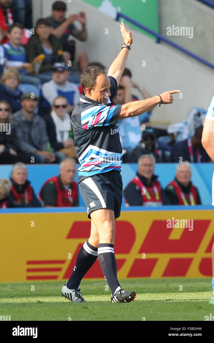 Rugby world cup referee hi-res stock photography and images - Alamy