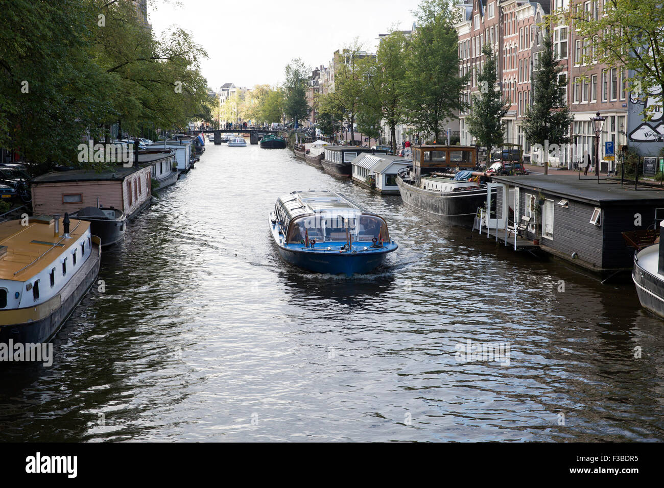 Tour guide amsterdam hi-res stock photography and images - Alamy