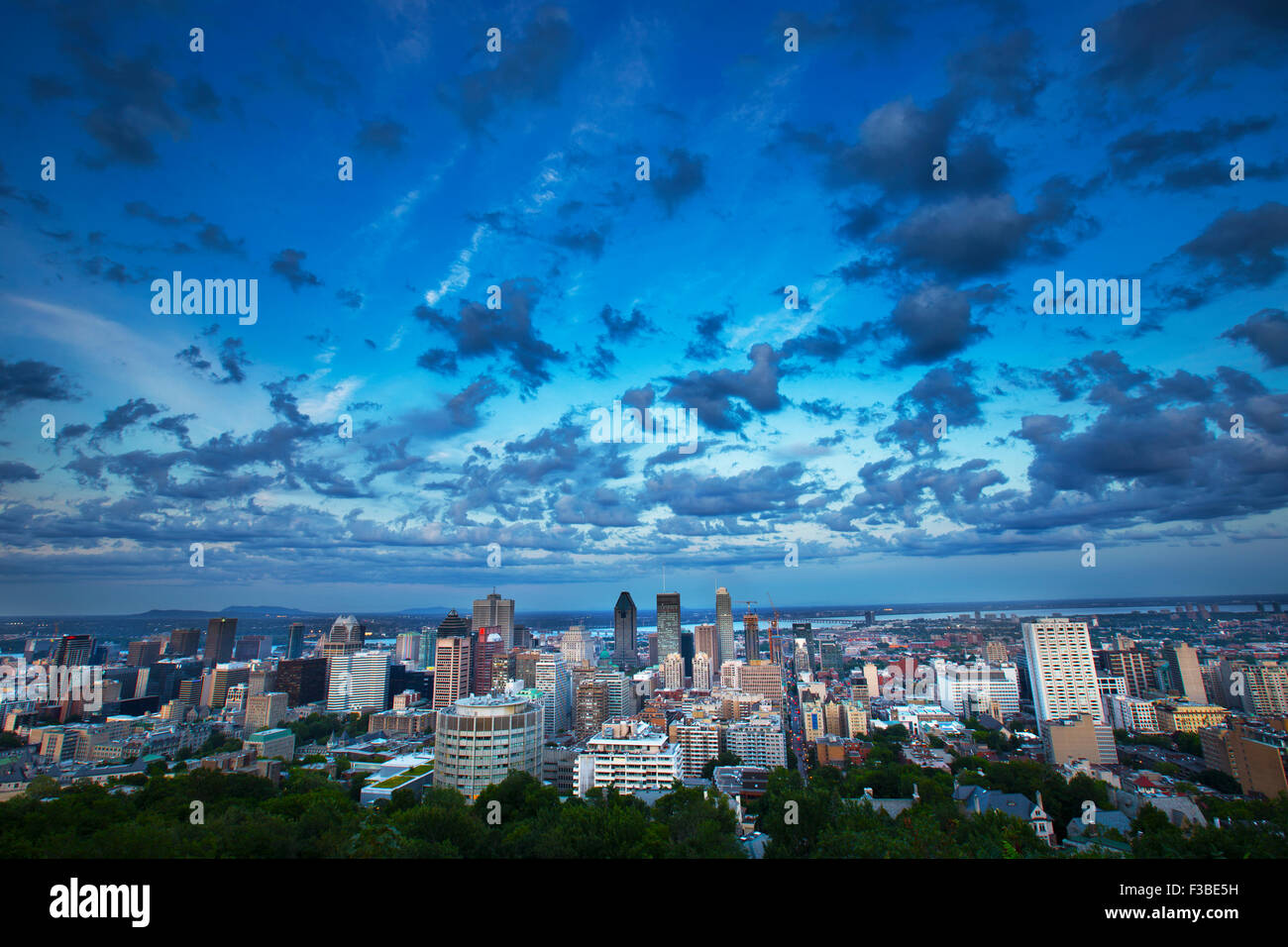 Canada colourful building montreal hi-res stock photography and images ...
