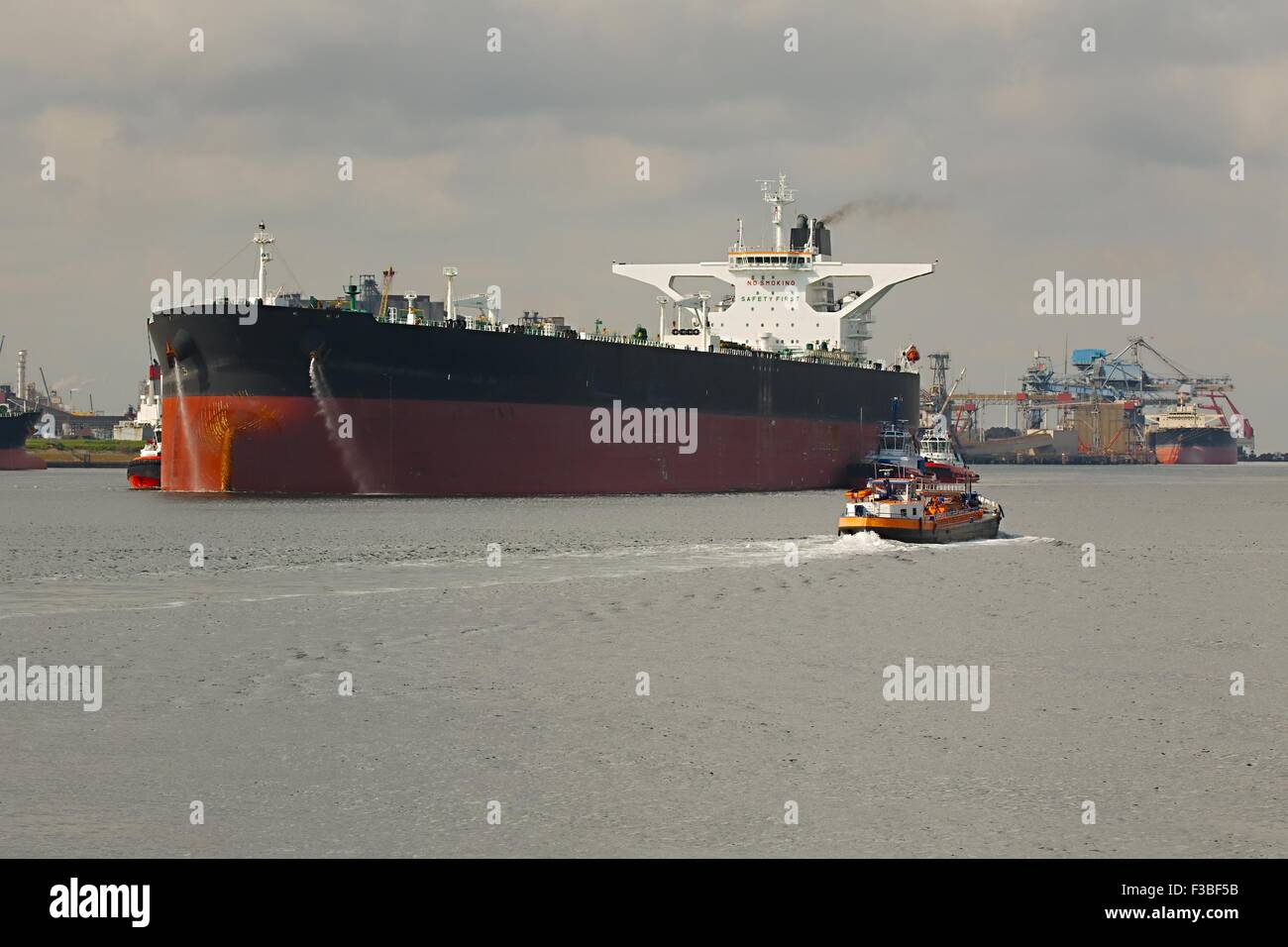 Empty ship fuel tank hi-res stock photography and images - Alamy