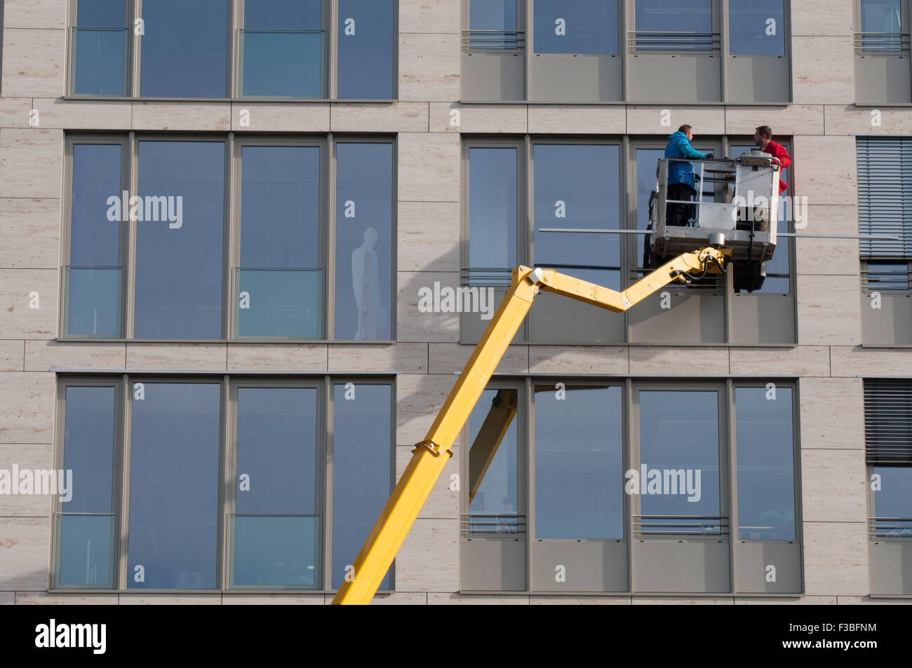 Window cleaners at work, Berlin Stock Photo - Alamy