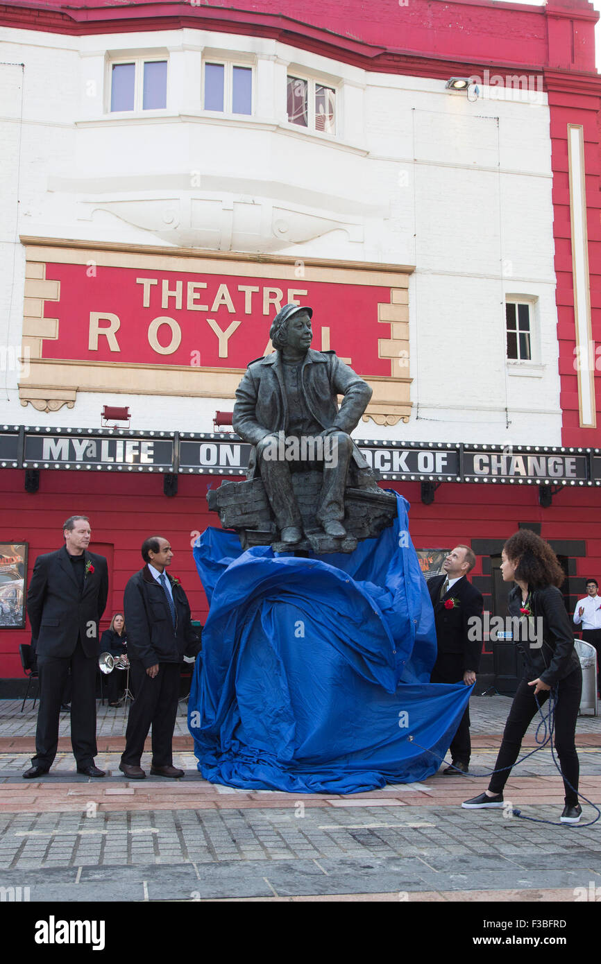 Philip jackson actor hi-res stock photography and images - Alamy