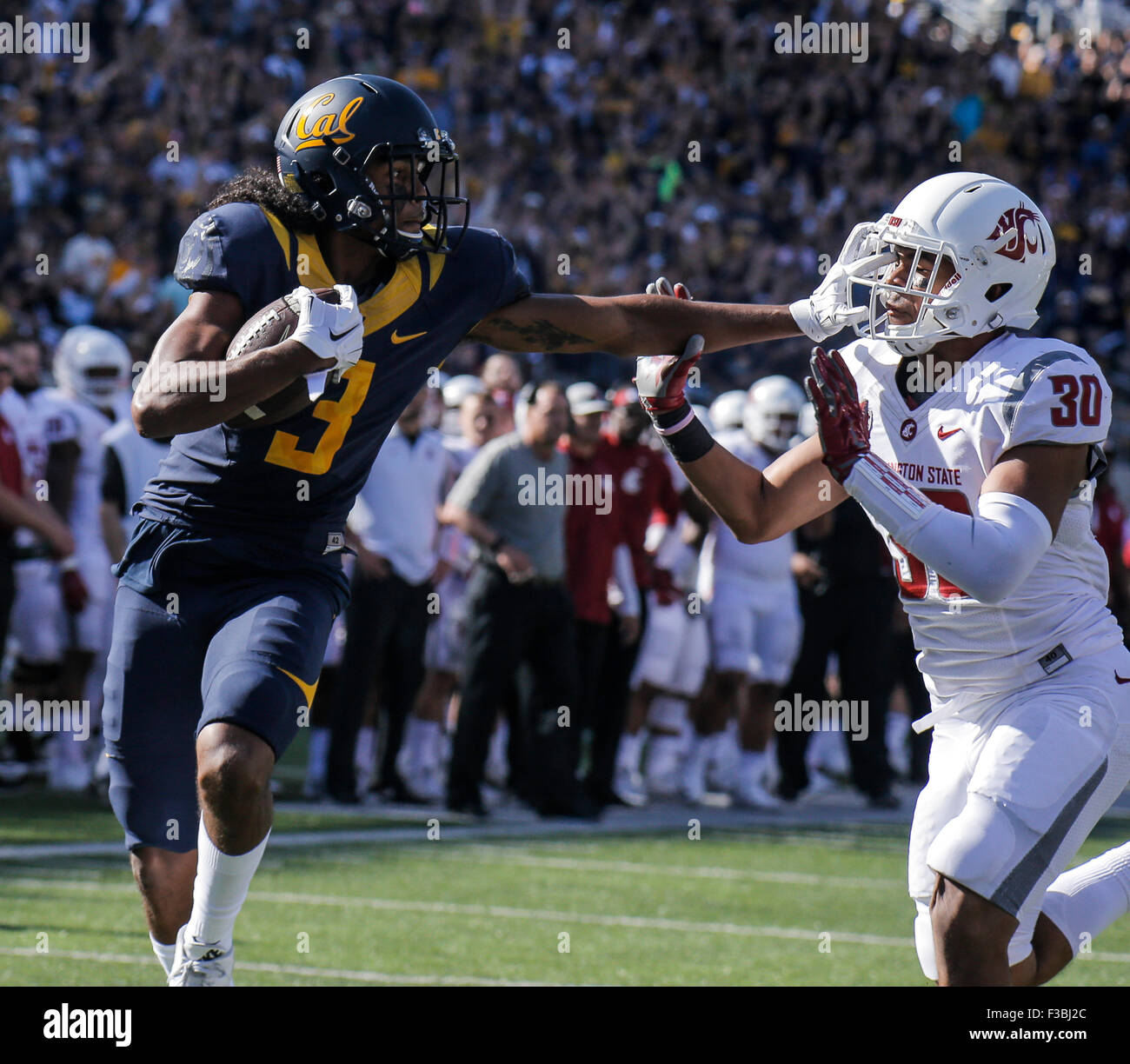 Berkeley USA CA. 03rd Oct, 2015. California # 3 WR Maurice Harris ...