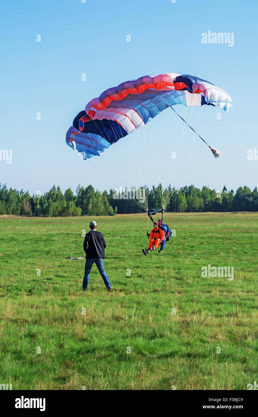 Parachutists - 2014. Landing Stock Photo - Alamy