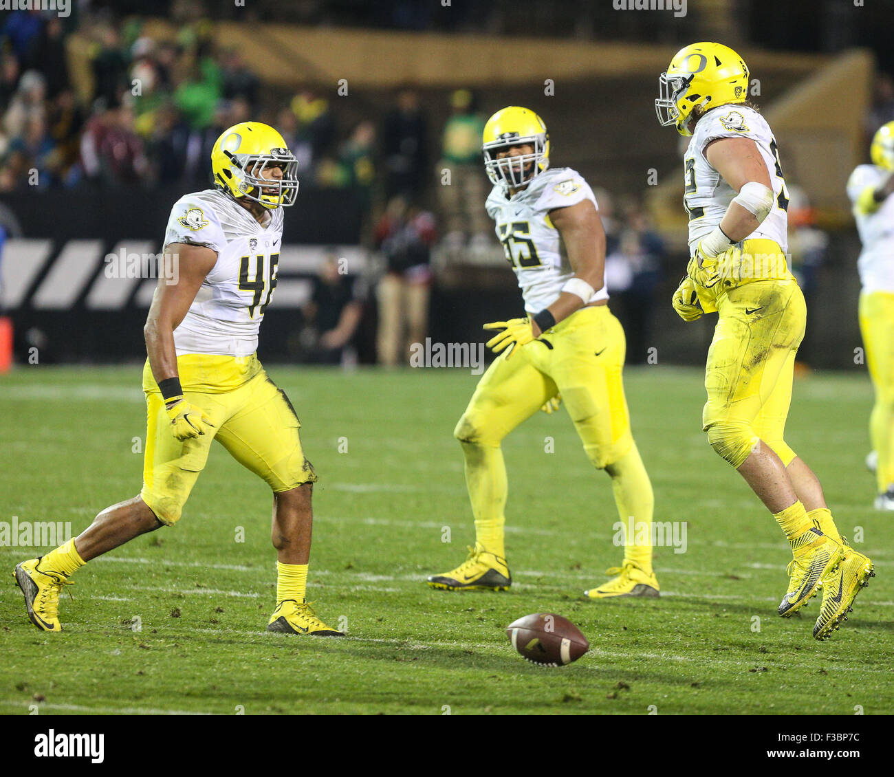 October 3, 2015: Oregon's Rodney Hardrick (48) and Henry Mondeaux (92 ...