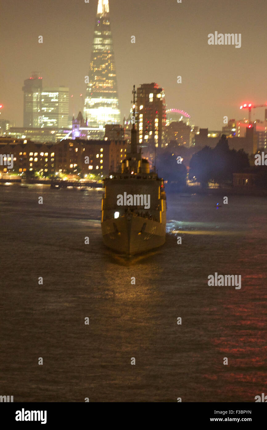 London bridge heads hi-res stock photography and images - Alamy