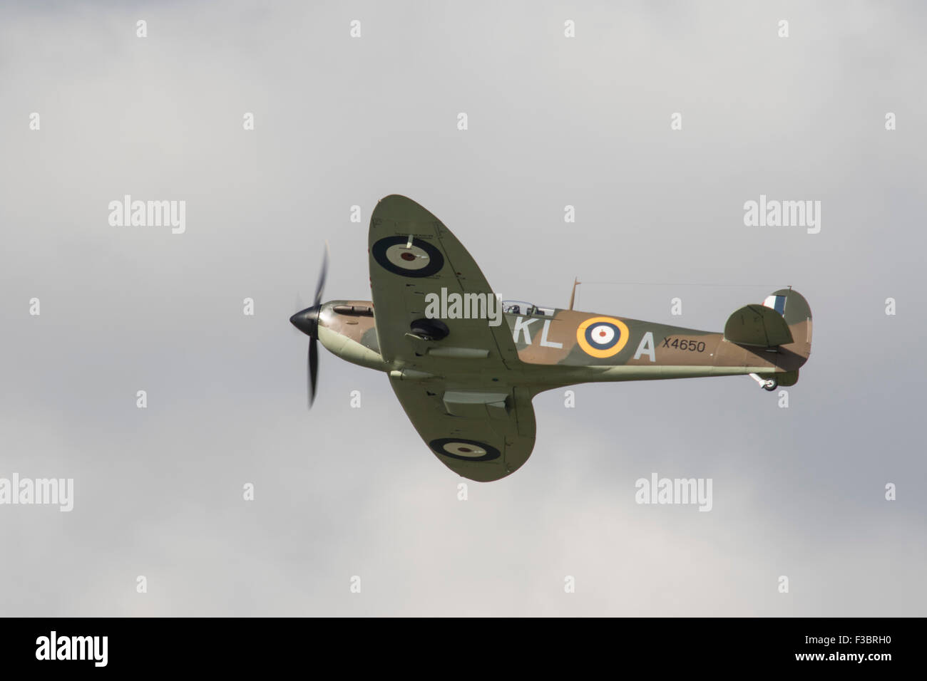 Spitfire mk ia hi-res stock photography and images - Alamy