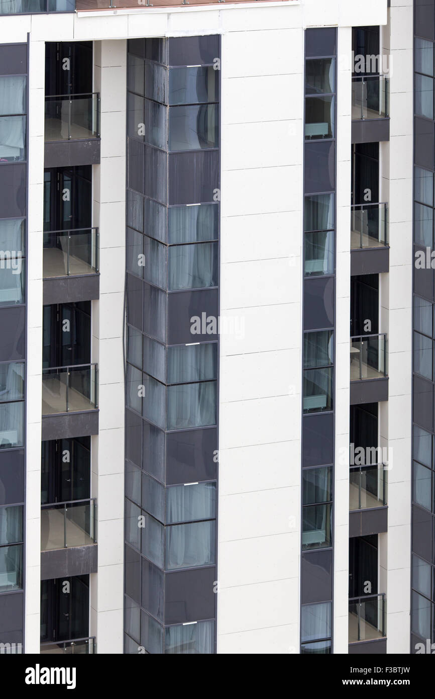 Windows of modern building architecture city house Stock Photo - Alamy