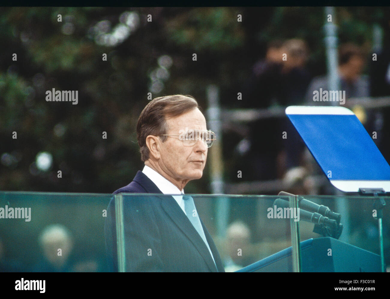 President George H.W. Bush Delivers his Inaugural address to the Nation ...