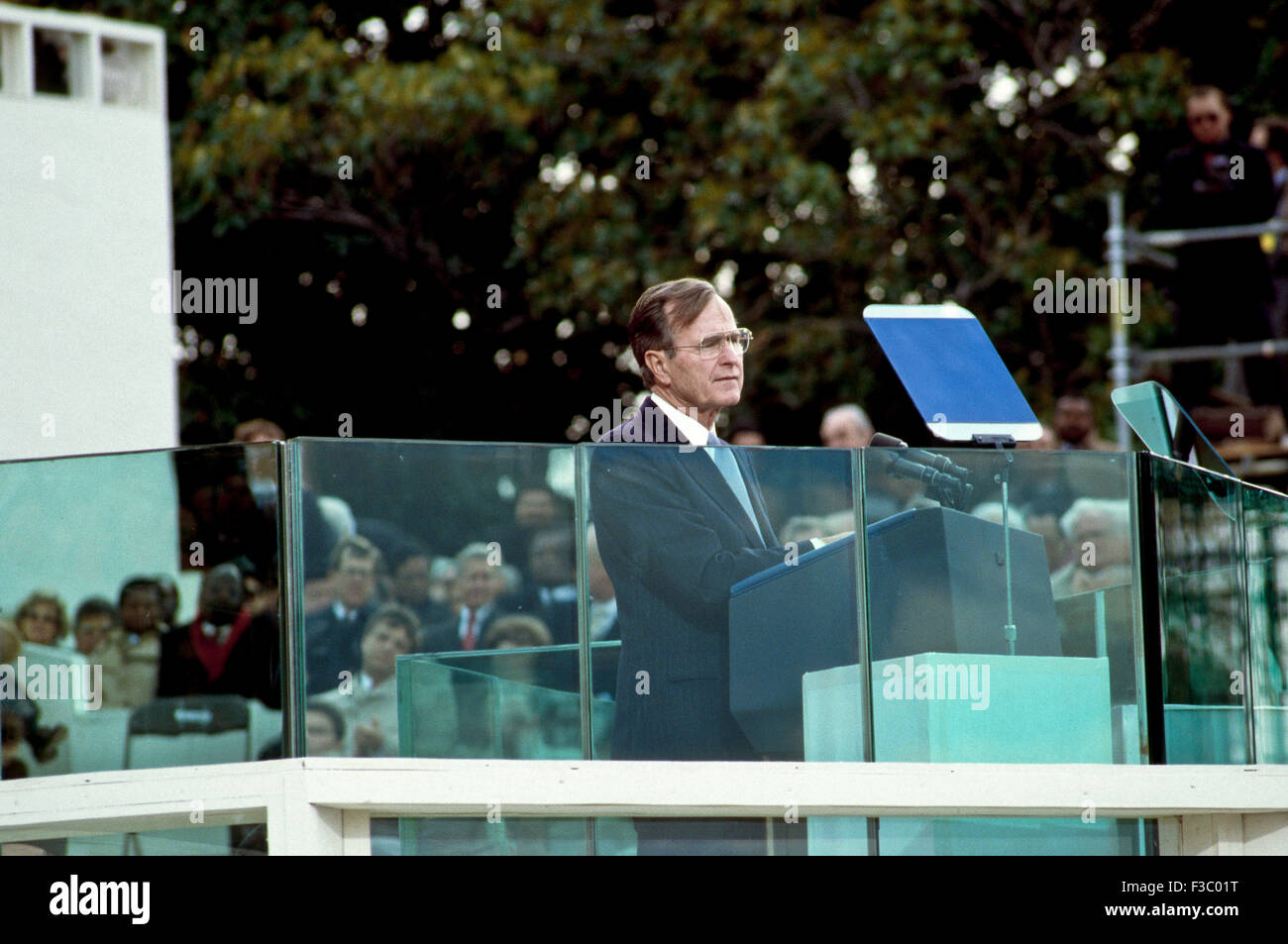 President George H.W. Bush Delivers his Inaugural address to the Nation ...