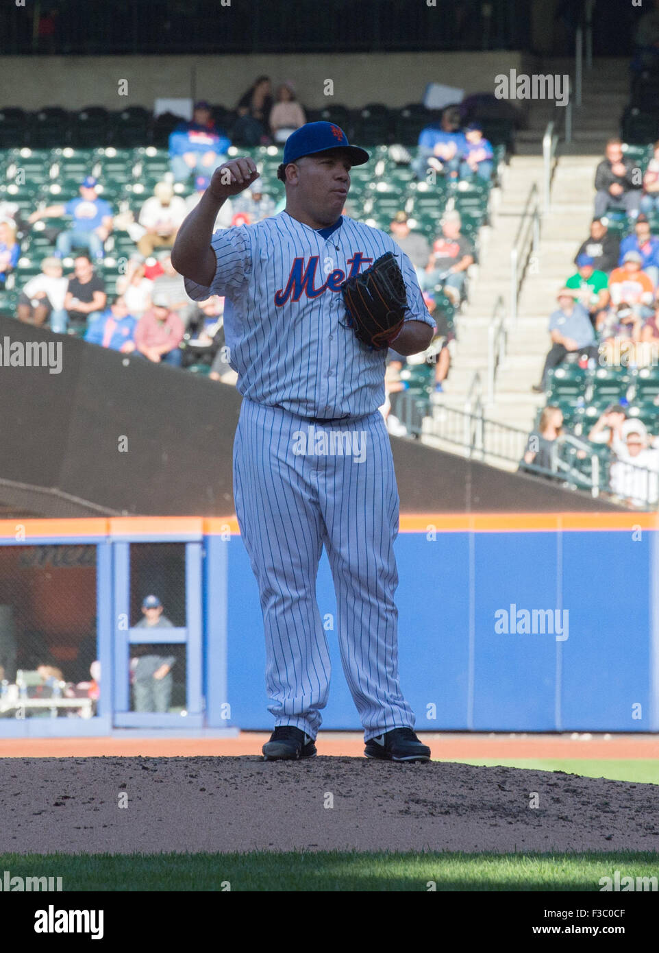 New York, NY, USA. 4th Oct, 2015. New York Mets pitcher BARTOLO COLON ...