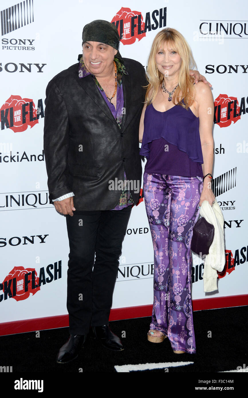 New York premiere of 'Ricki And The Flash' at AMC Lincoln Square ...