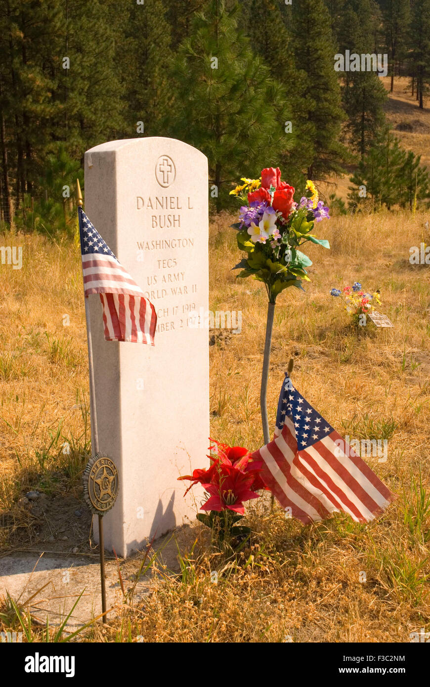 Ranald McDonald Cemetery grave, Ranald MacDonald's Grave State Park ...