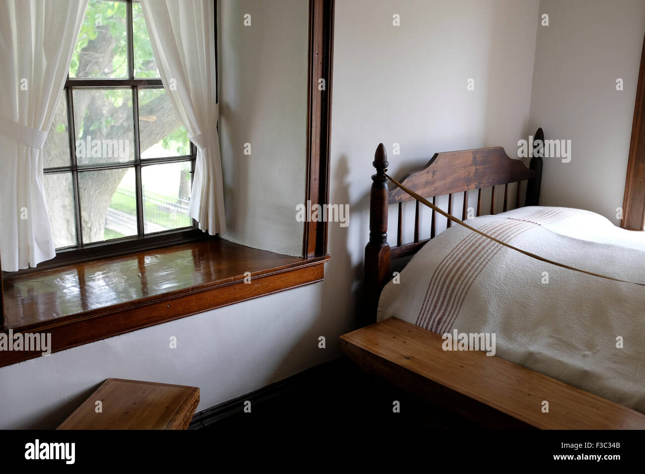 Room in Carthage Jail where Mormon Prophet Joseph Smith was murdered ...