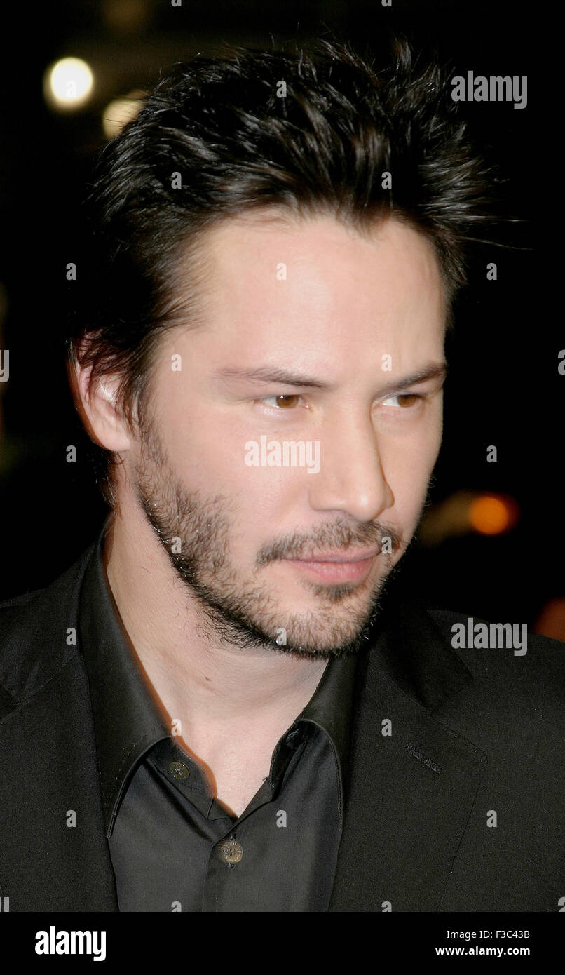 Constantine 2005 Keanu Reeves Stock Photos & Constantine 2005 Keanu ...