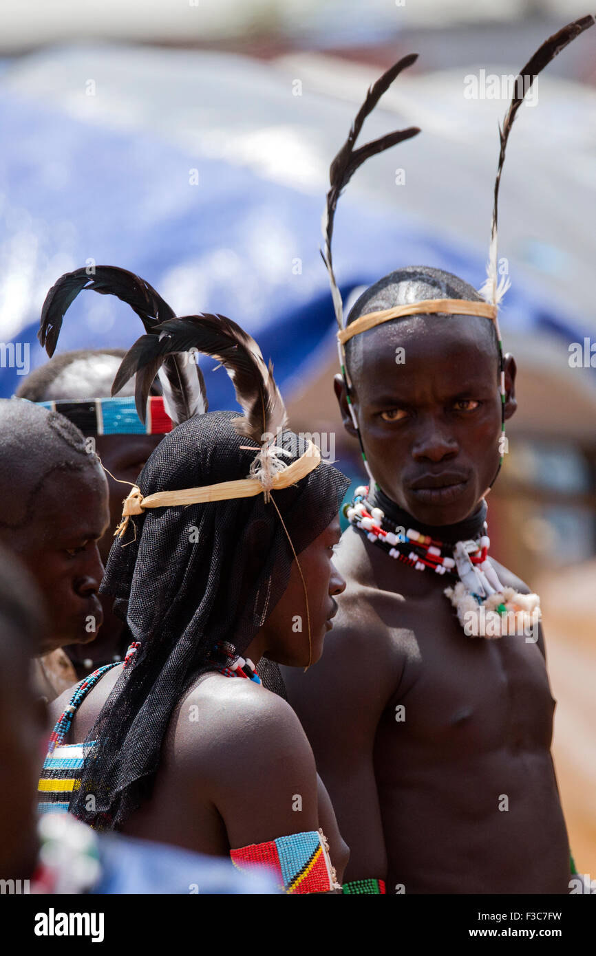 Tribal couple hi-res stock photography and images - Alamy