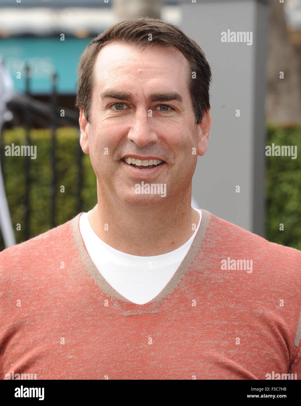 Los Angeles, CA, USA. 4th Oct, 2015. Rob Riggle at arrivals for ...