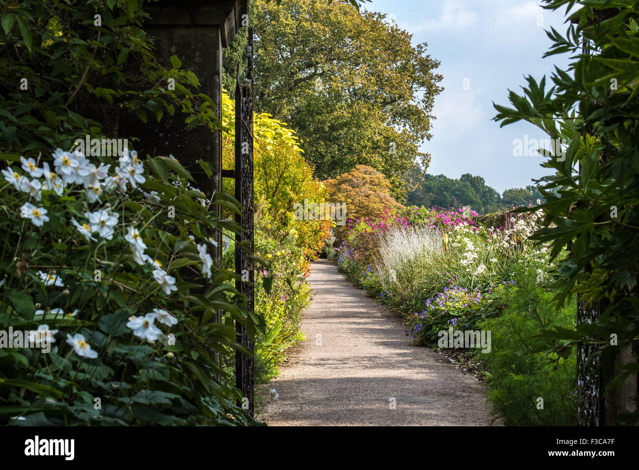 Borde Hill, West Sussex, UK. 4th October, 2015. Autumn colours in the ...