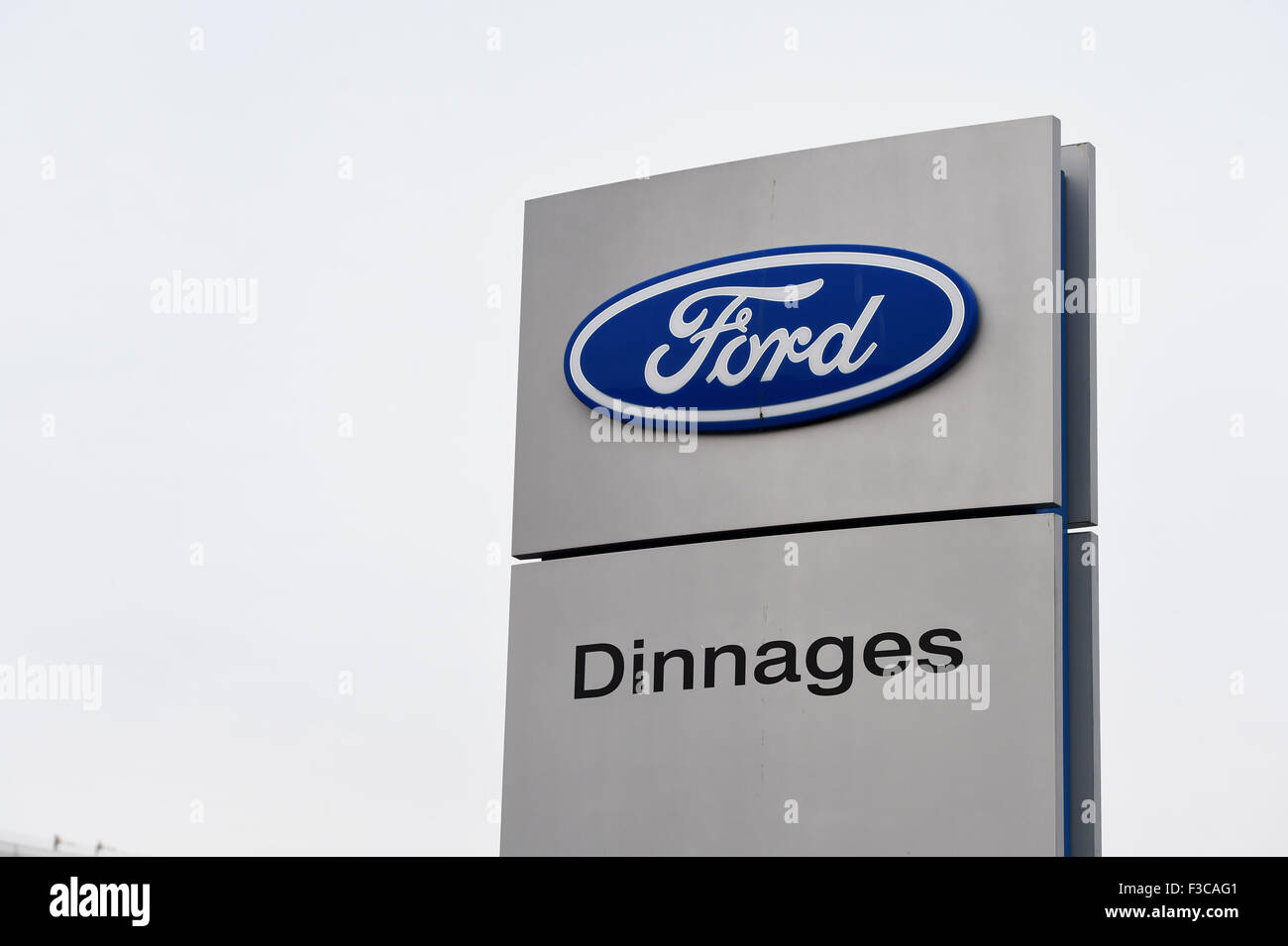 Ford Dealership Sign High Resolution Stock Photography and Images - Alamy