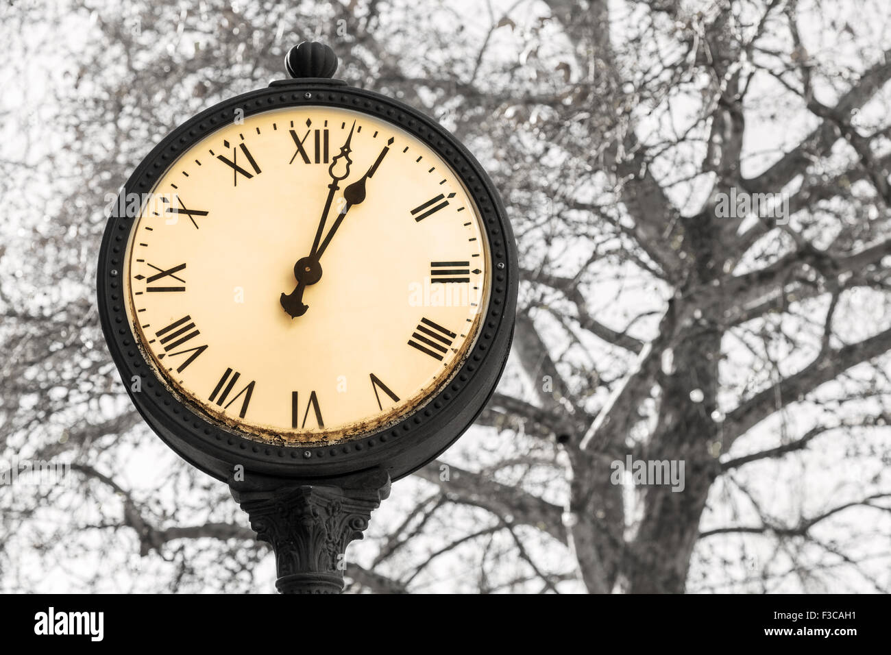 Street clock in a town square Stock Photo - Alamy