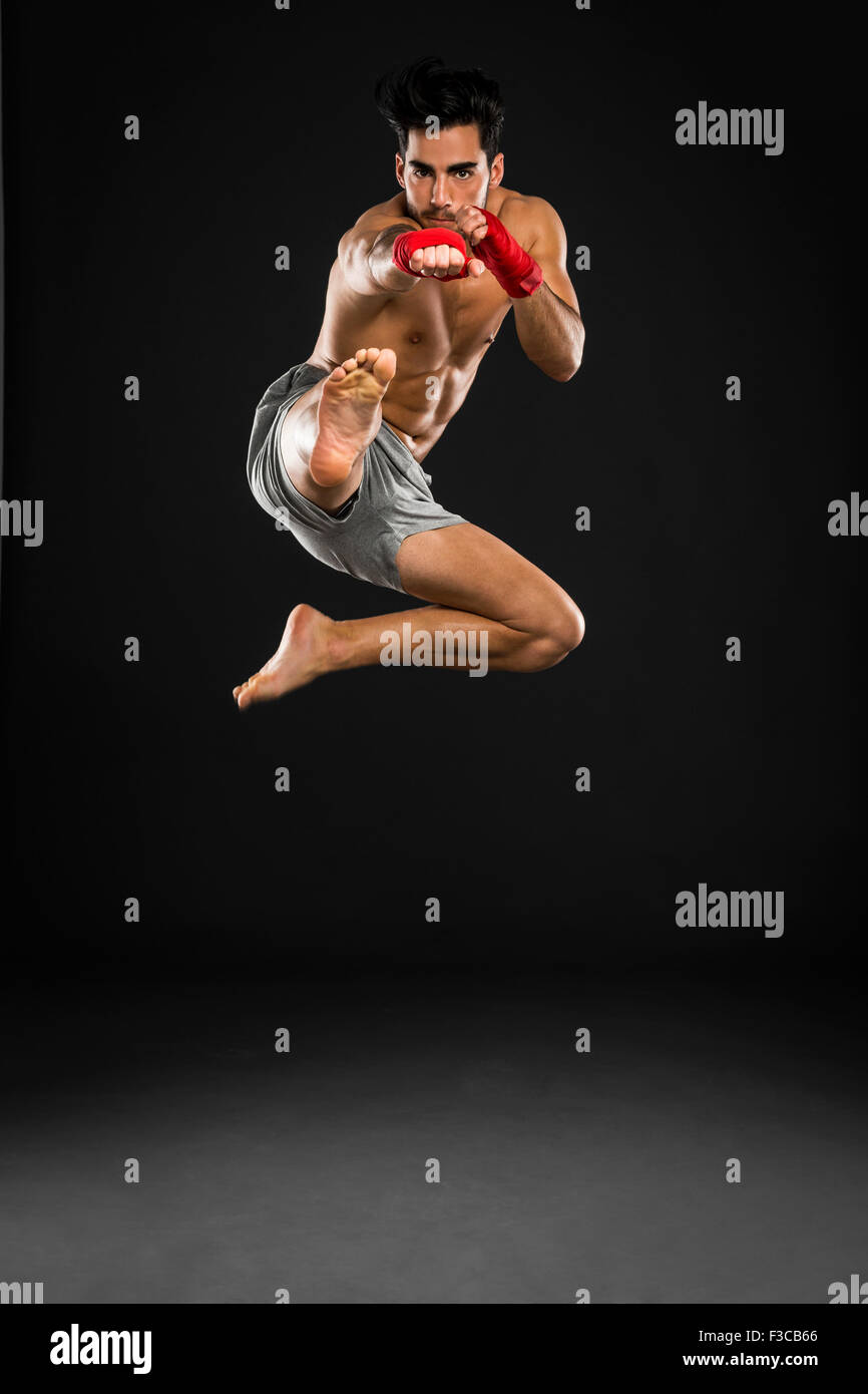 Body combat hi-res stock photography and images - Alamy