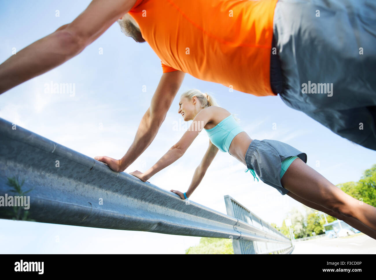 Push ups couple hi-res stock photography and images - Alamy