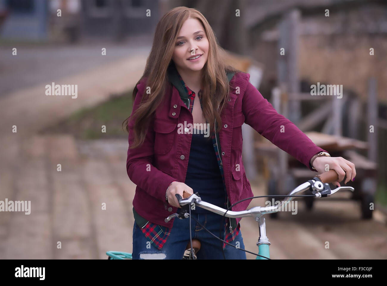 IF I STAY 2014 Warner Bros/Metro-Goldwyn-Mayer film with Chloe Grace ...