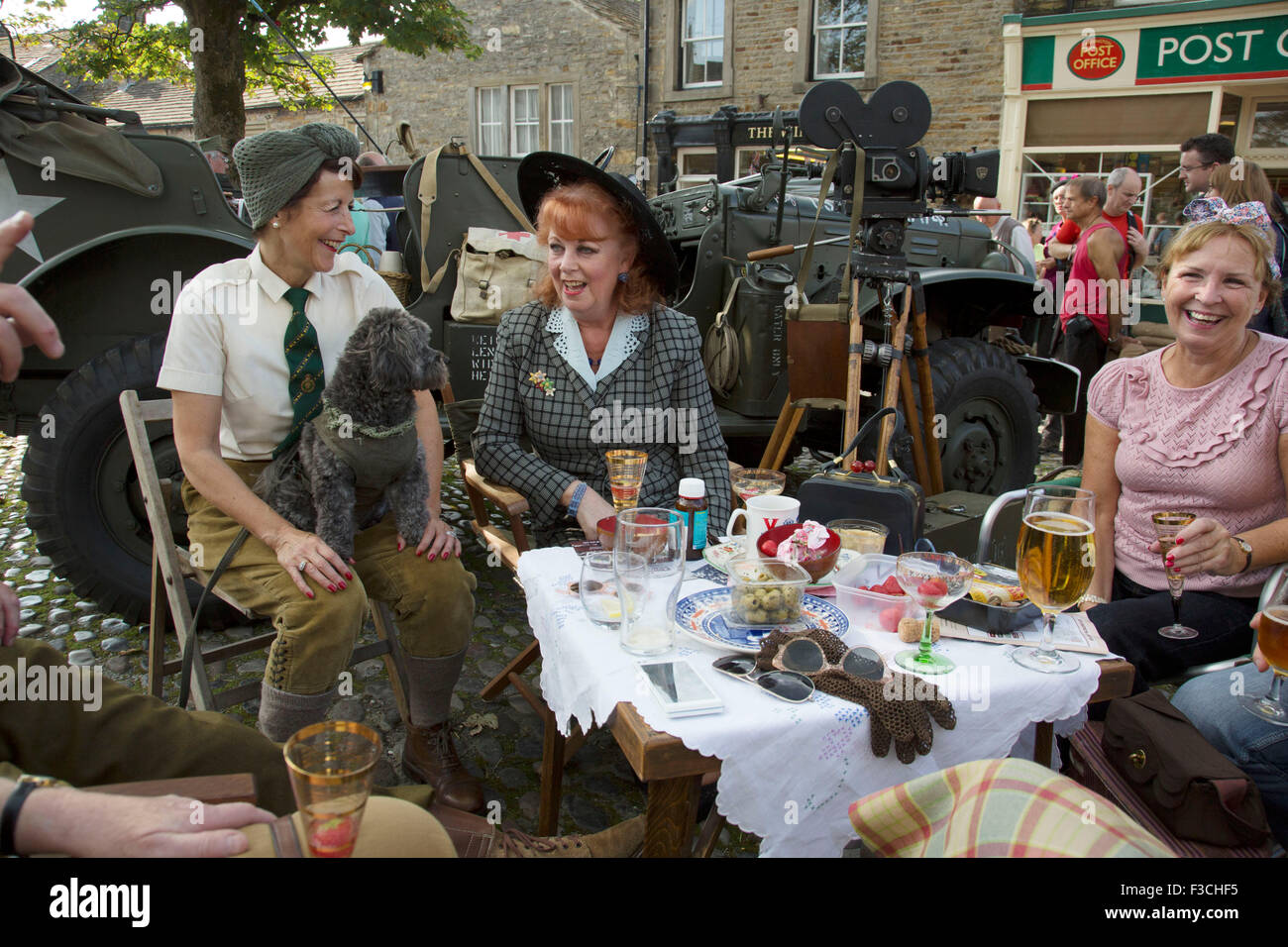Grassington 1940s weekend event held hi-res stock photography and ...