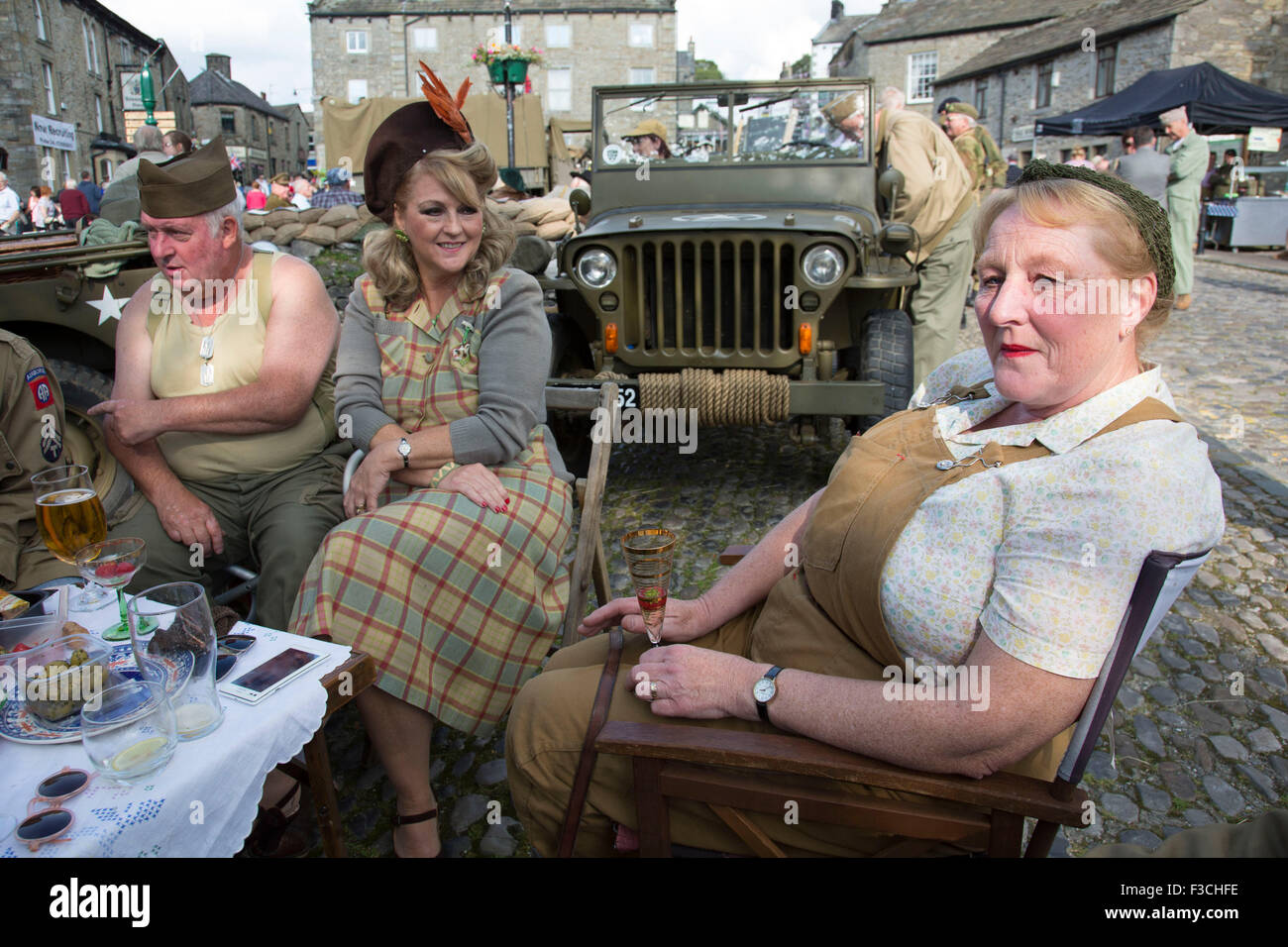 Grassington 1940s weekend event held hi-res stock photography and ...