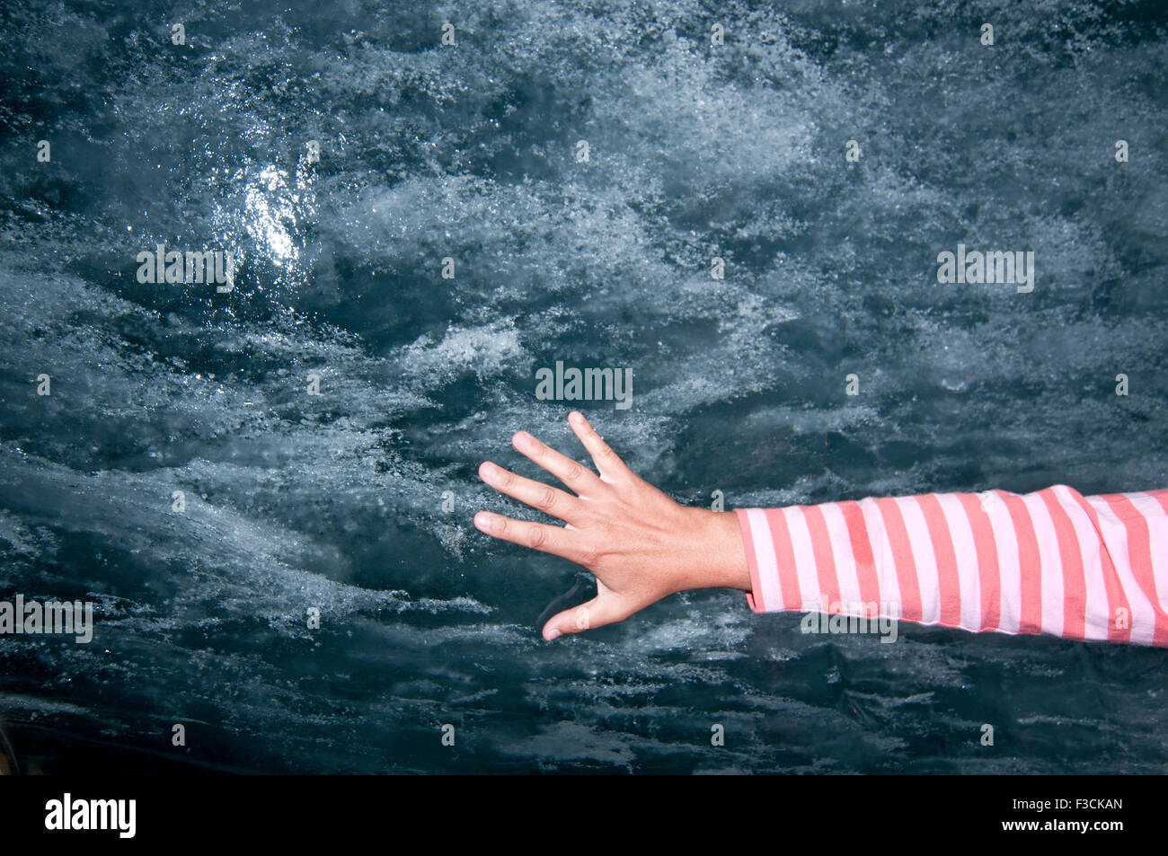 Disappearing hand hi-res stock photography and images - Alamy