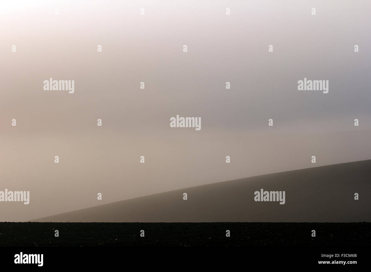 Devon fields in morning fog hi-res stock photography and images - Alamy