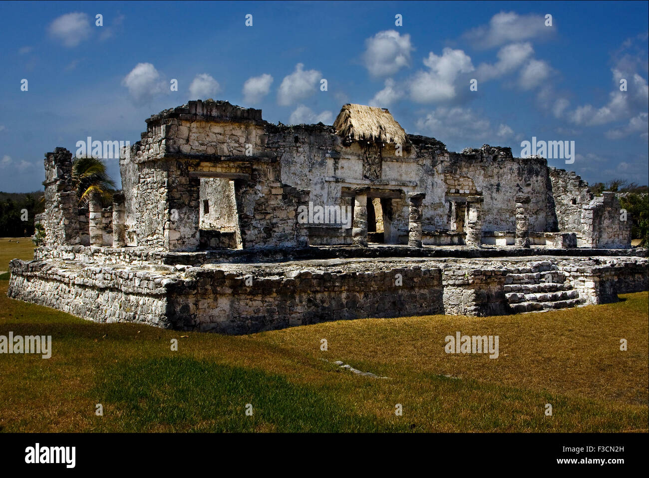 Temple of quetzalcoatl facade hi-res stock photography and images - Alamy