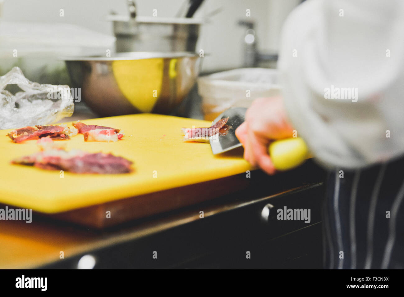 Meat on cutting board hi-res stock photography and images - Alamy