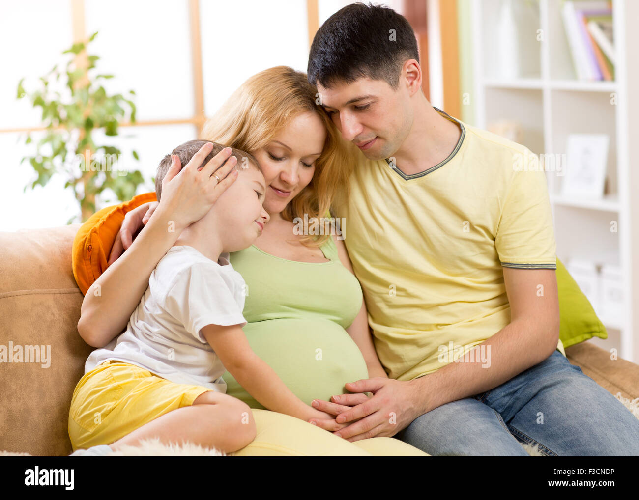 Husband wife and son hi-res stock photography and images - Alamy