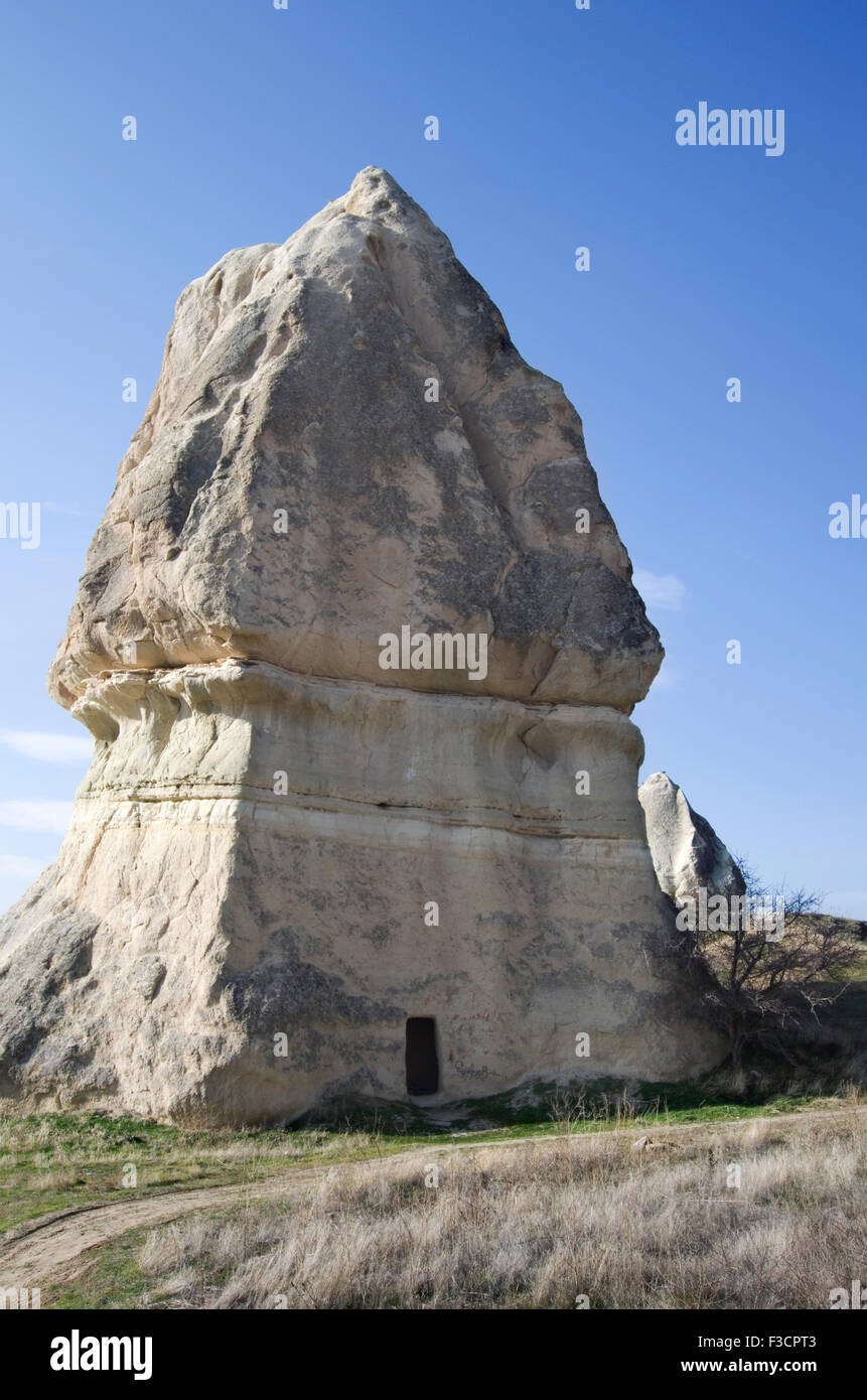 The beautifully surreal landscape of Cappadocia, Turkey with its ...