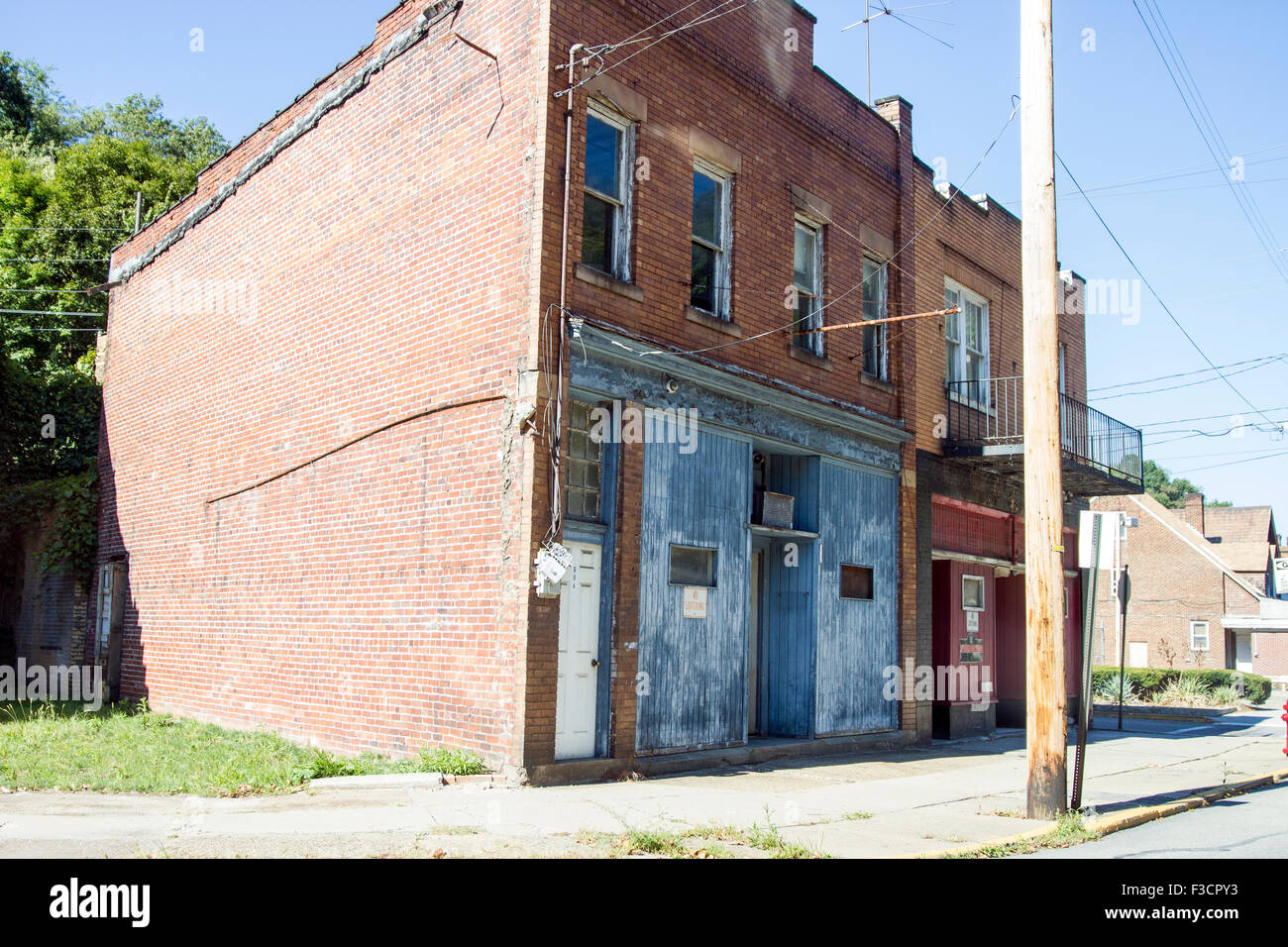 Run down towns hi-res stock photography and images - Alamy