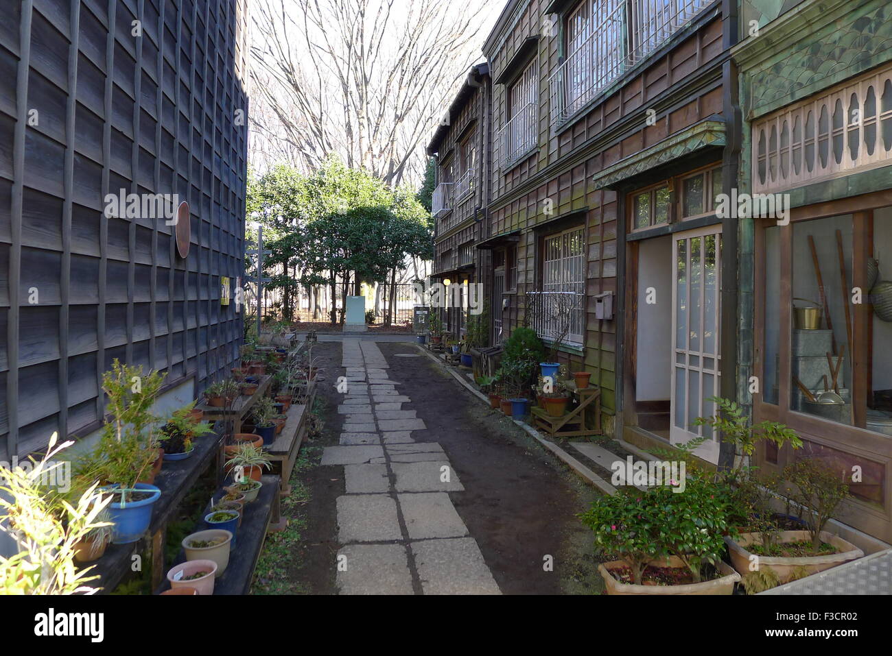 Retro Alley in Tokyo Stock Photo - Alamy